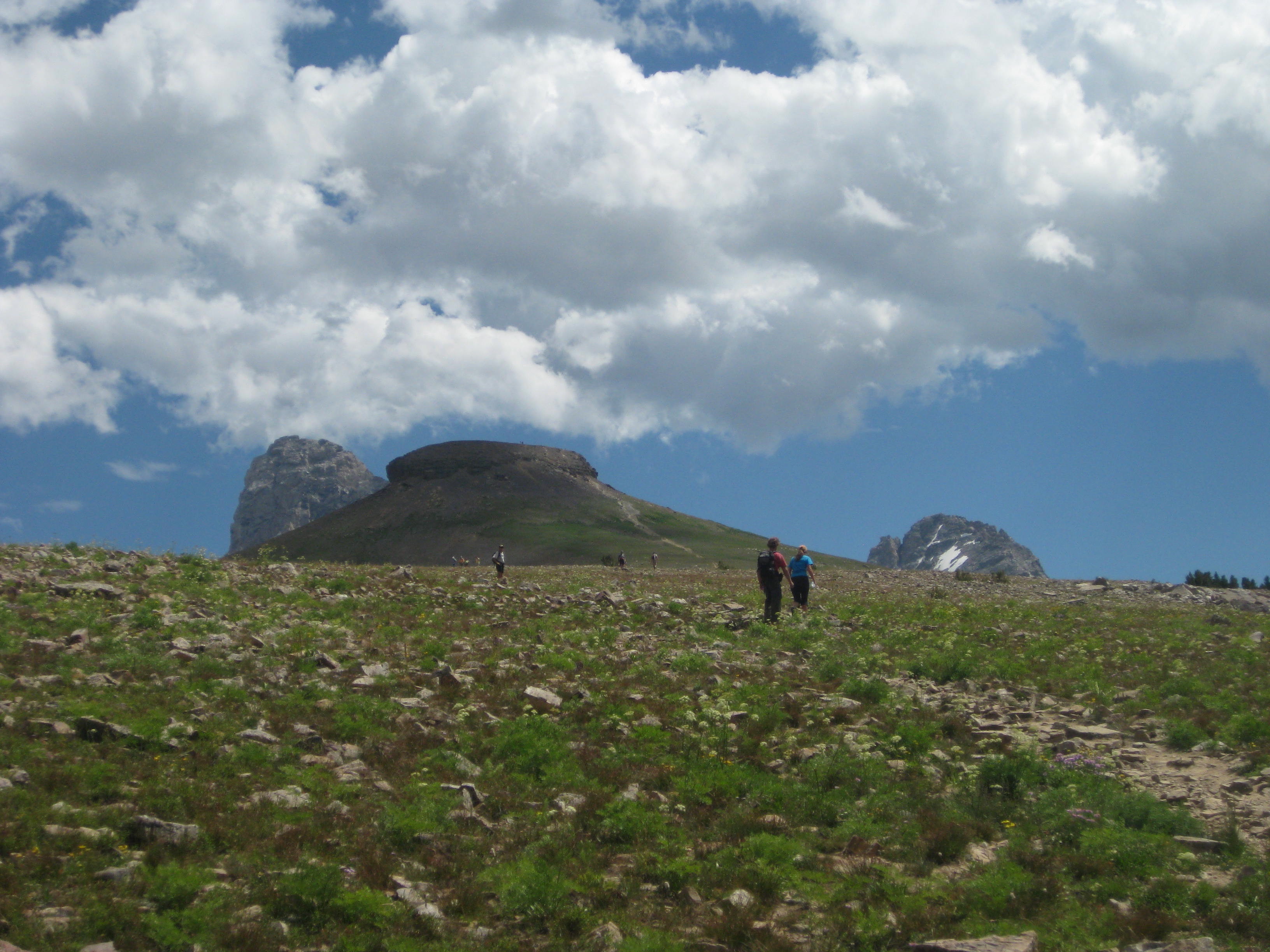 Road Trip-Yellowstone and Table Rock hike - Leash Your Fitness